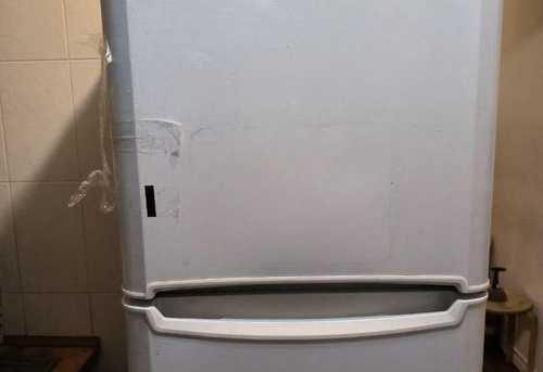 Холодильник бу Indesit 2-хкамерный