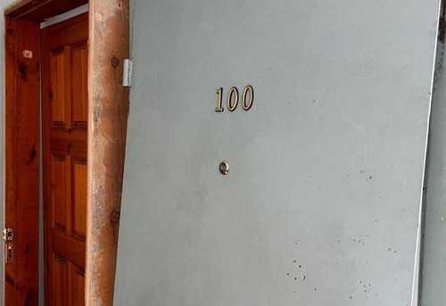 Металлическая дверь бу 90 200