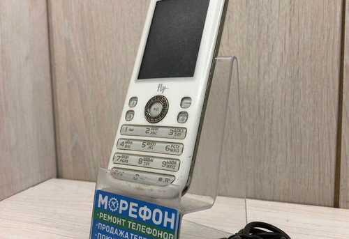 С) Телефон Fly MC180