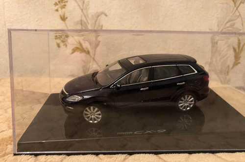 Модель Mazda Cx9 1:43