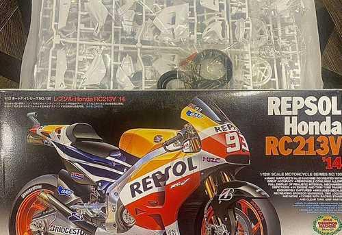Сборная модель Repsol Honda RC213V Tamiya 1/12