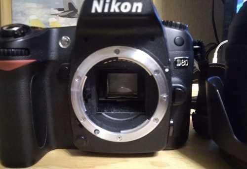 Зеркальный фотоаппарат nikon d80