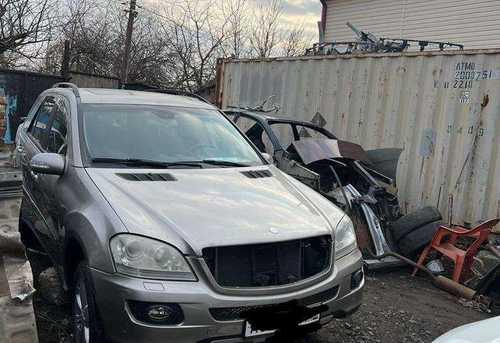 Бампер передний Mercedes W164 ML