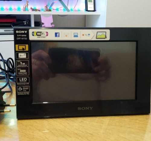 Цифровая фоторамка sony S-Frame DPF-W700