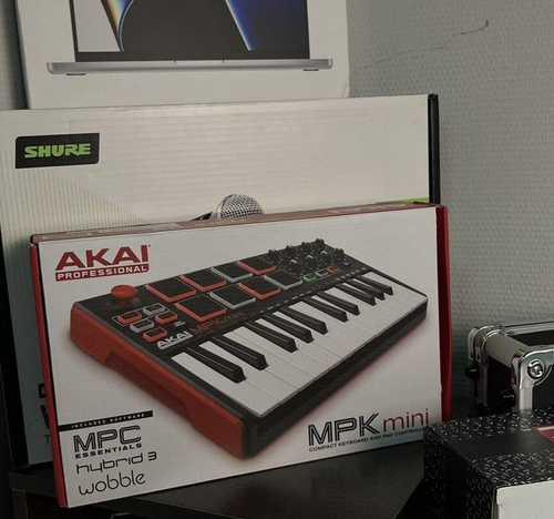 Akai PRO MPK mini MK2 миди-клавиатура