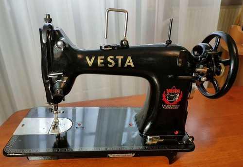 Швейная машинка Vesta