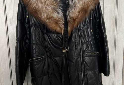 Куртка кожаная женская зимняя с капюшоном