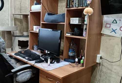 Компьютерный стол с полками и ящиками бу