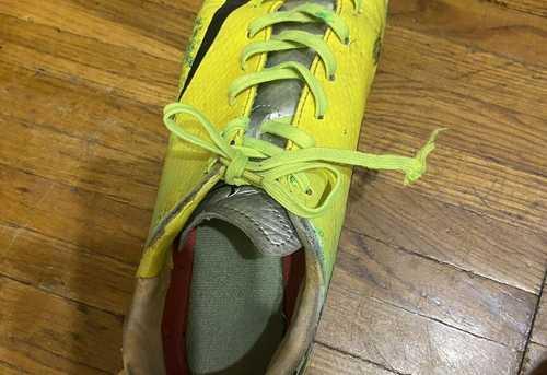 Продам Футбольные бутсы nike merkurial 38.5 размер