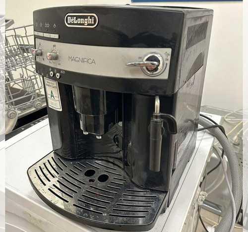 Кофемашина delonghi magnifica esam3000