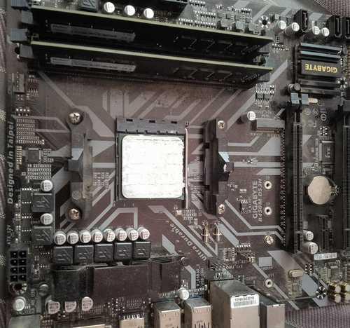 Комплект gigabyte B450M DS3H   Ryzen 5600   32 GB