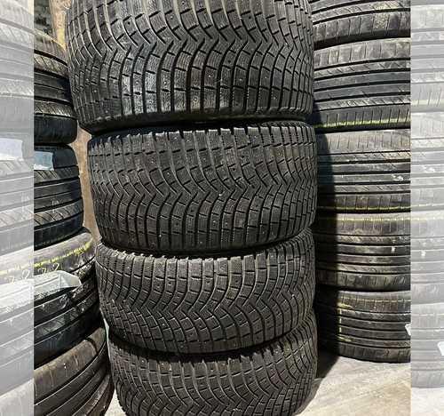 Michelin Latitude X-Ice North 2 275/40 R21 и 305/35 R21