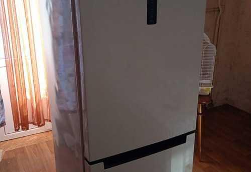 Холодильник indesit df5160w