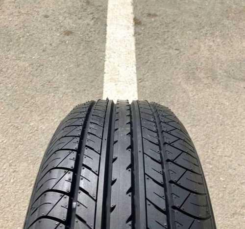 Yokohama BluEarth E70BZ 215/55 R17