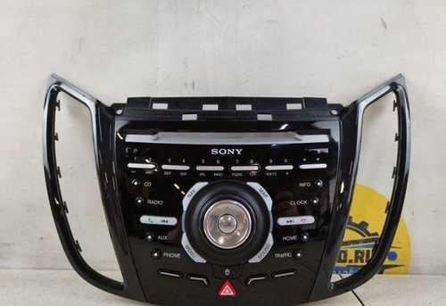 Панель магнитолы Ford Kuga CBS 2013