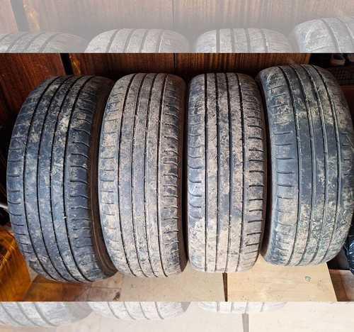 Kumho Crugen HP91 235/65 R17 104V