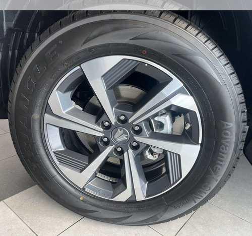 Triangle TR259 255/65 R18