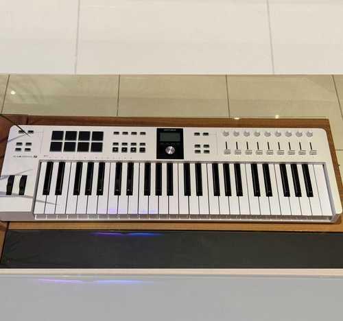 Arturia keylab essential 49 MK3