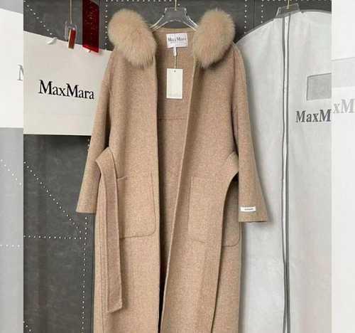 Пальто шерстяное с капюшоном Max Mara