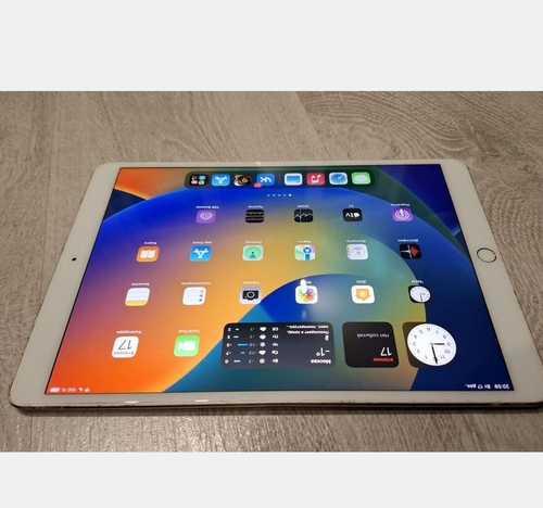 iPad pro 10.5 256gb wi-fi   cellular