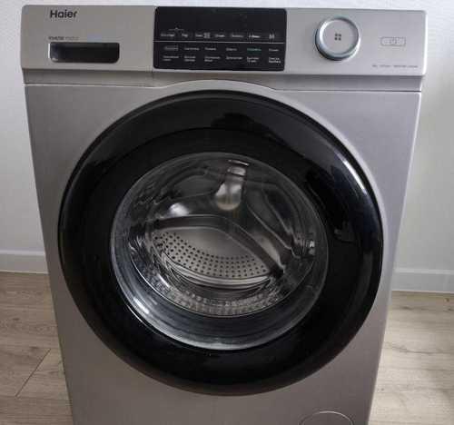 Стиральная машина узкая Haier HW60-BP12959AS