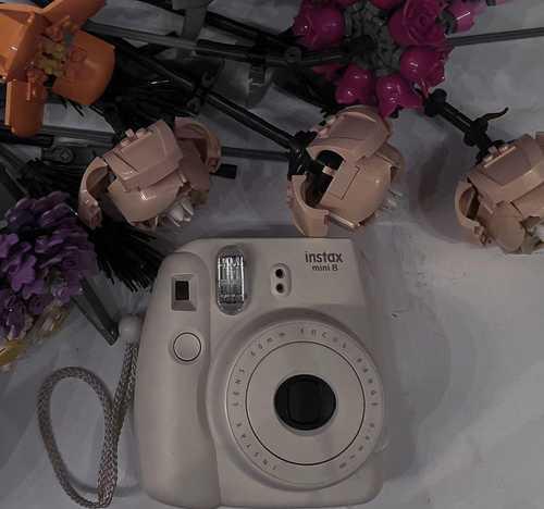 Фотоаппарат instax mini 8