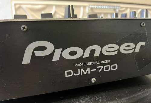 Pioneer djm 700 микшерный пульт