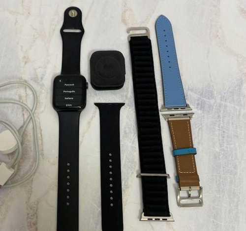 Apple Watch series 5 44mm (id:GR)