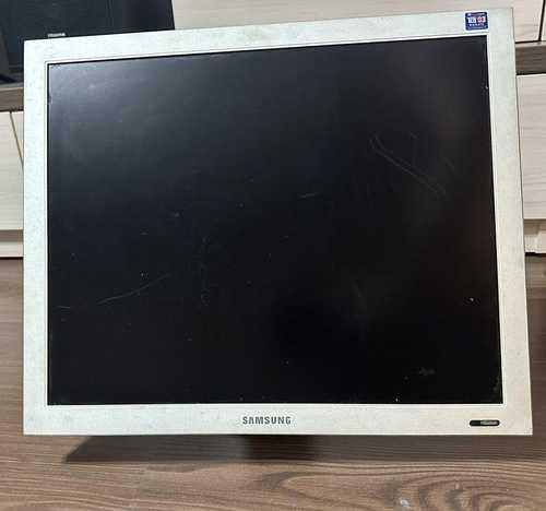 Монитор для компьютера samsung 193 p s