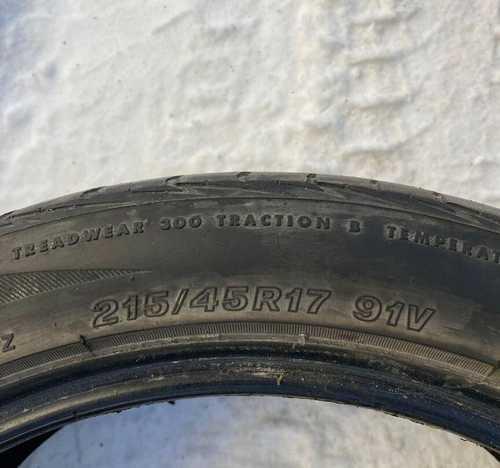 Bridgestone MY-02 Sporty Style 215/45 R17