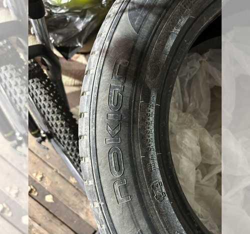 Nokian Tyres Hakka Z 225/60 R17