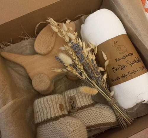 Baby box подарок новорожденному деревянные игрушки