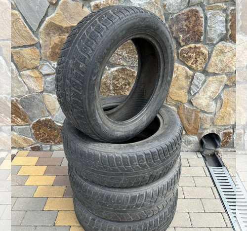 Kumho I'Zen KW22 205/60 R16