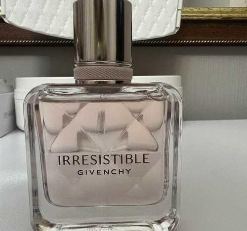 Туалетная вода givenchy