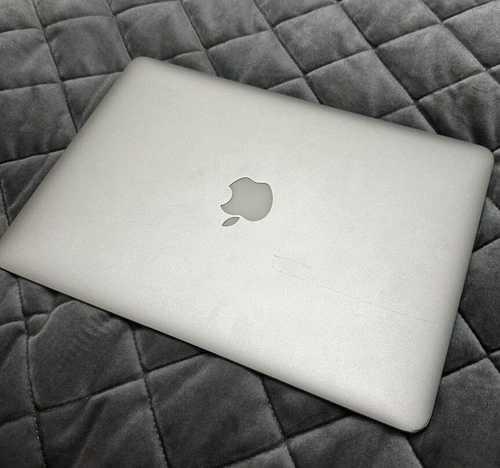 Apple Macbook air 13