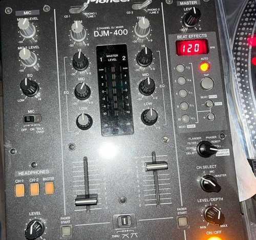Pioneer DJM 400