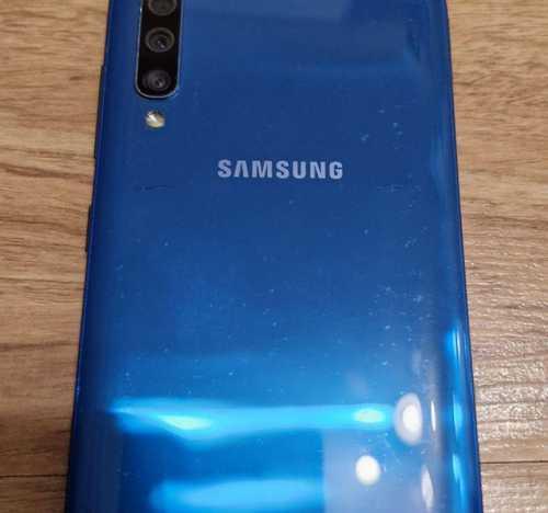 Samsung Galaxy A50, 4/64 ГБ