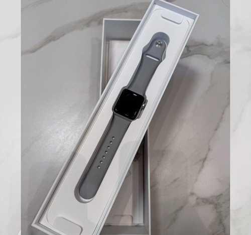 Часы apple watch 3 series