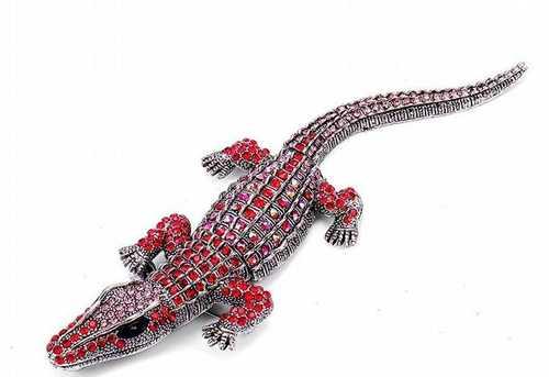 Брошь Tasyas Гребнистый крокодил красный