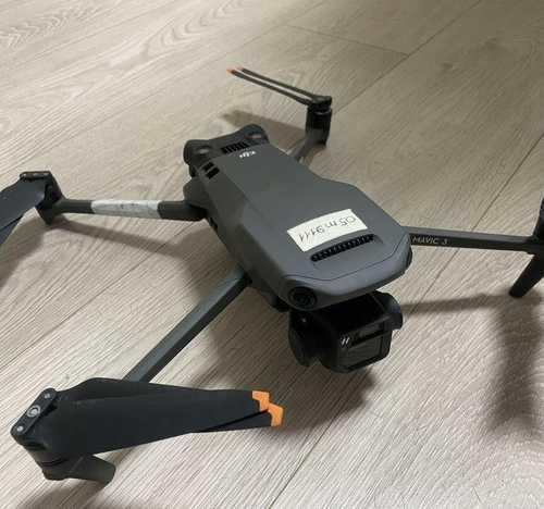 Квадрокоптер dji мавик 3 pro