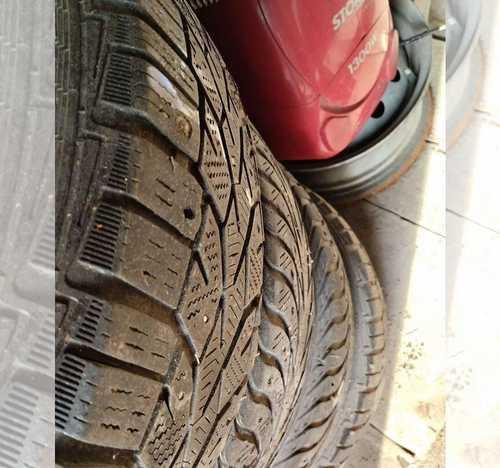 Accelera 651 2.25/4.5 R15