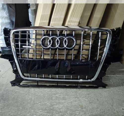 Решетки Радиатора Ауди Q5 08-12 год