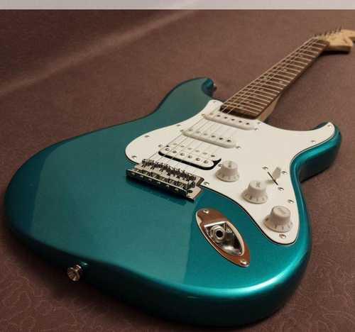 Электрогитара Squier Affinity с чехлом