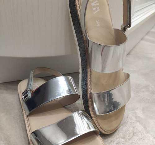 Сандалии Zara р.38