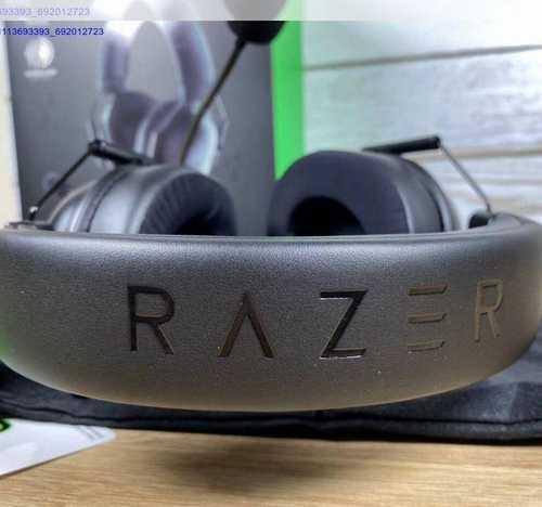 Наушники Razer Blackshark v2 X черного цвета