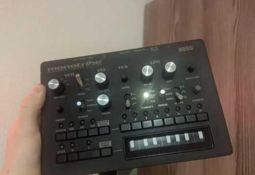 Грувбокс korg monotribe