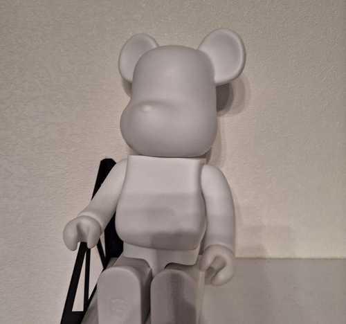 Белый медведь Bearbrick