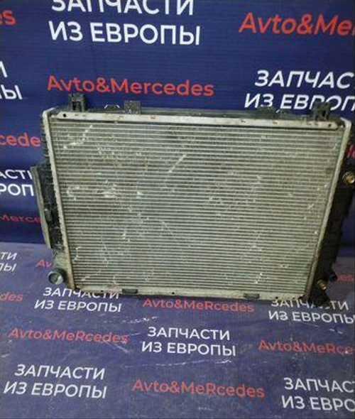 Радиатор основной м120 W140 Mercedes Benz