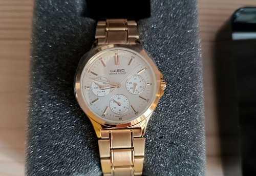 Наручные часы женские casio LTP-V300G-7A, золотой
