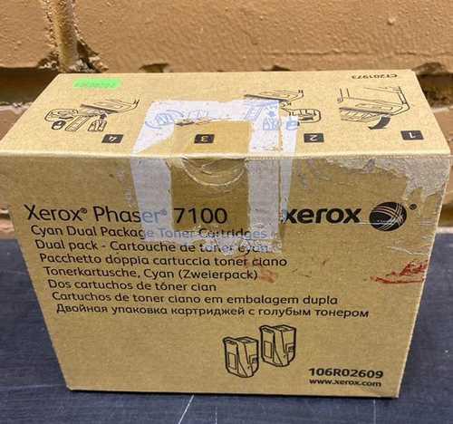 Xerox 106R02609 картридж голубой (дефект коробки)